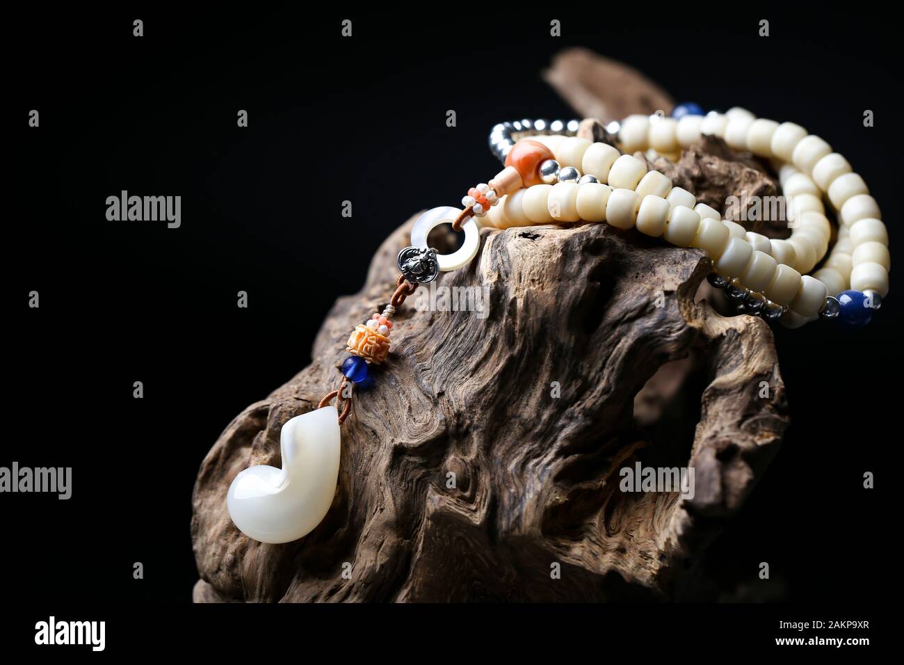 Antique chinese jade tree hi-res stock photography and images - Alamy