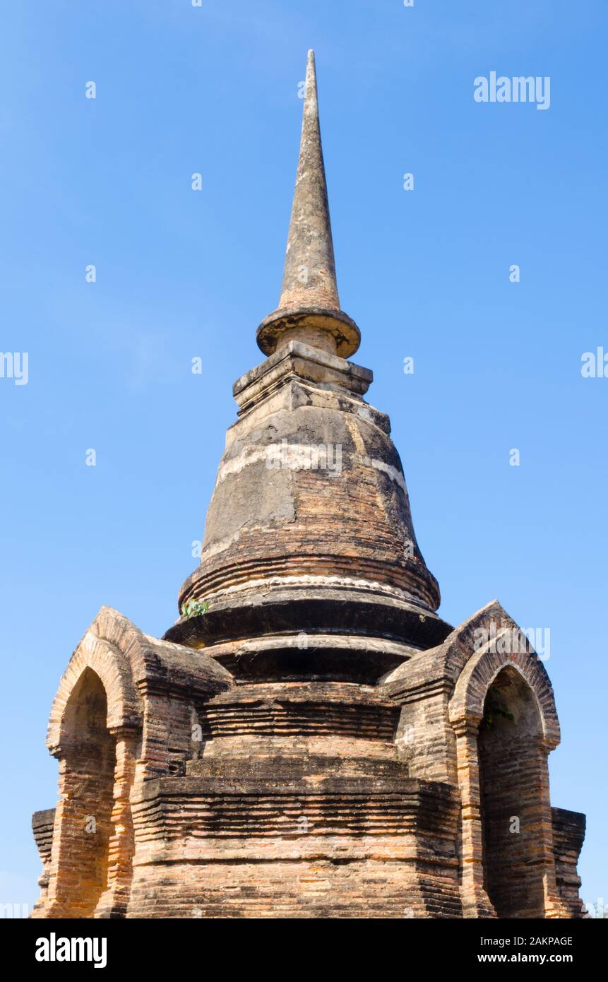 ancient stupa in ancient temple at Sukhothai historical park Stock ...