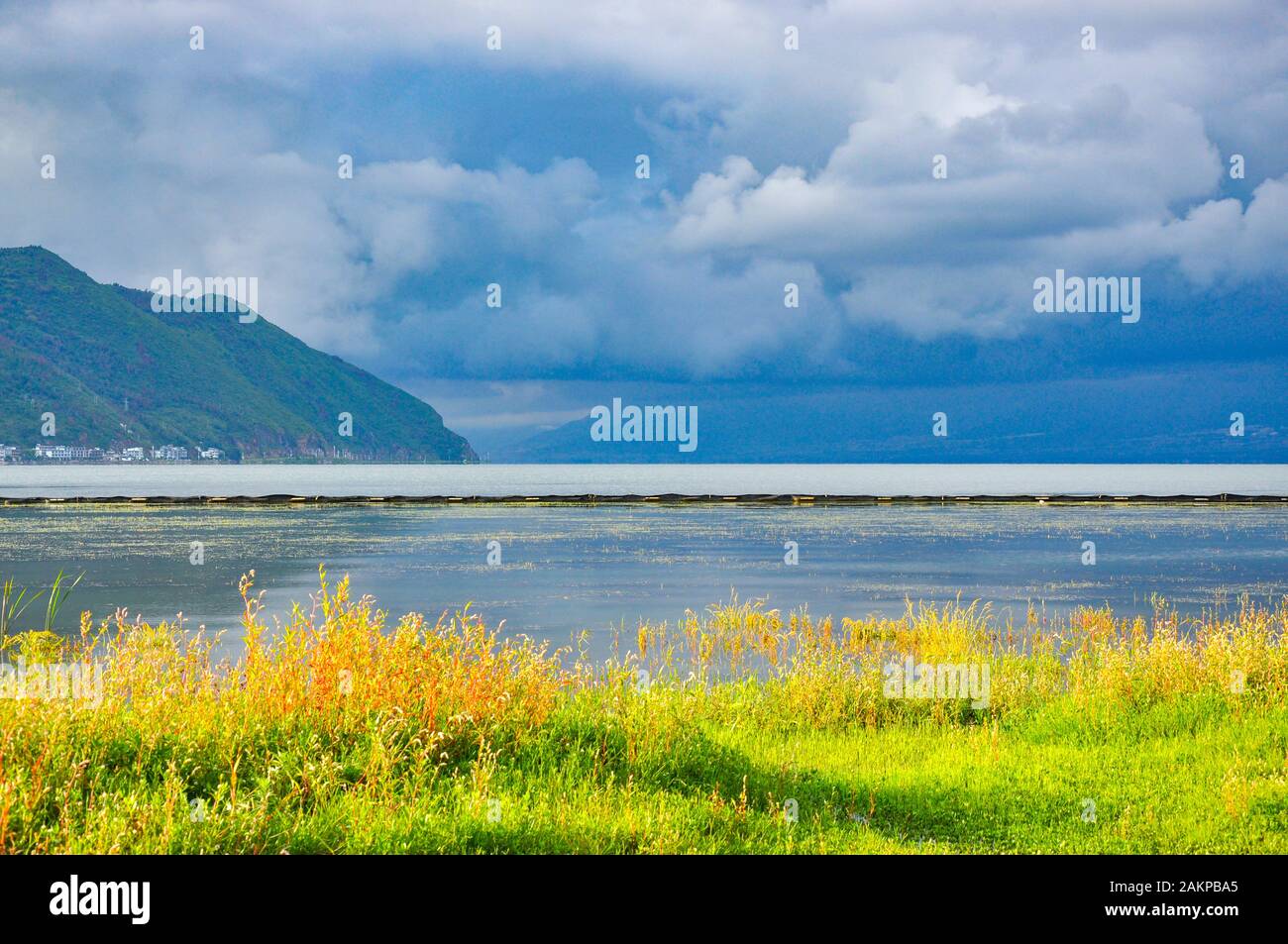 Yunnan Dali erhai lake scenery Stock Photo - Alamy