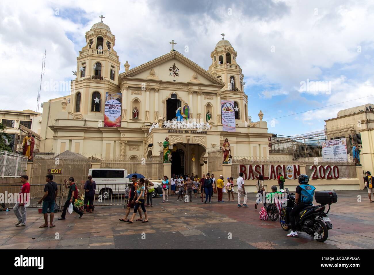 Quiapo church manila philippines hi-res stock photography and images ...