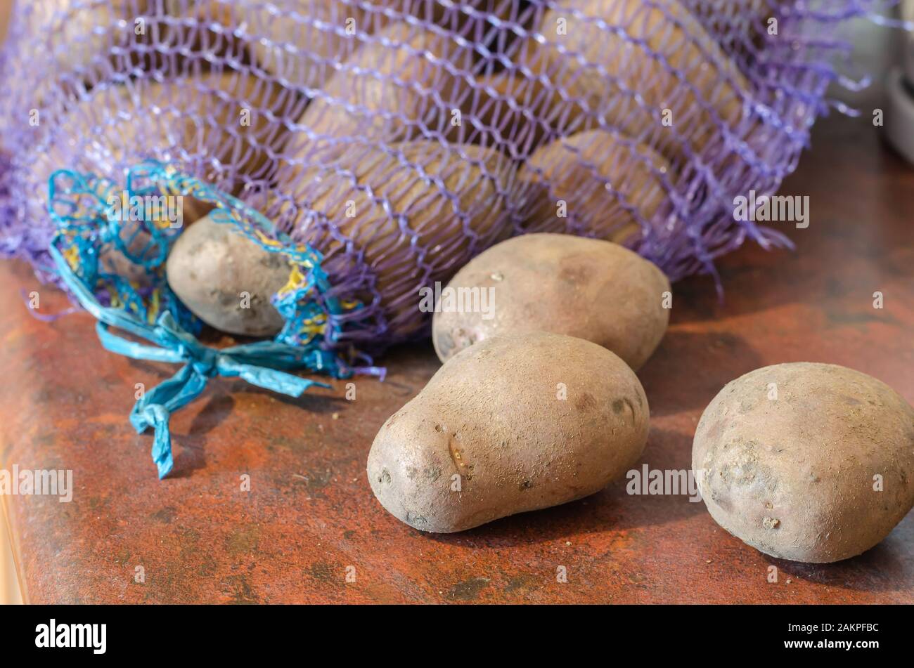 Sack Of Potatoes Stock Photos & Sack Of Potatoes Stock Images - Alamy
