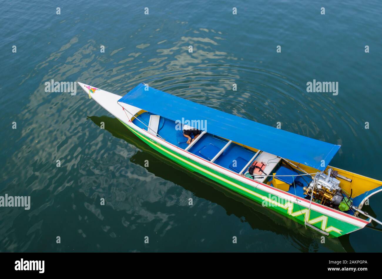 Motor boat floating hi-res stock photography and images - Alamy