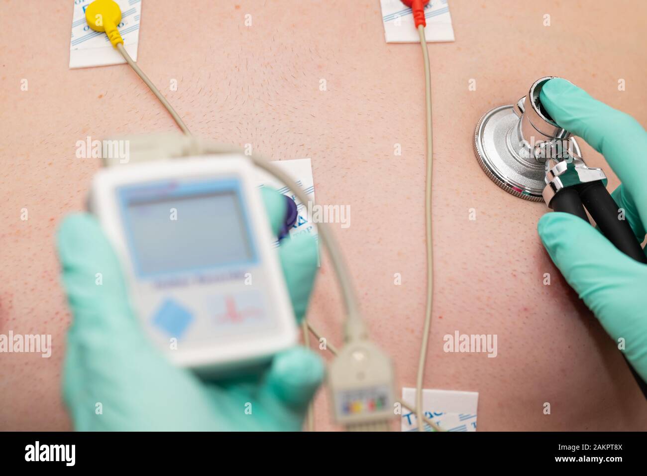 Applying electrodes hi-res stock photography and images - Alamy