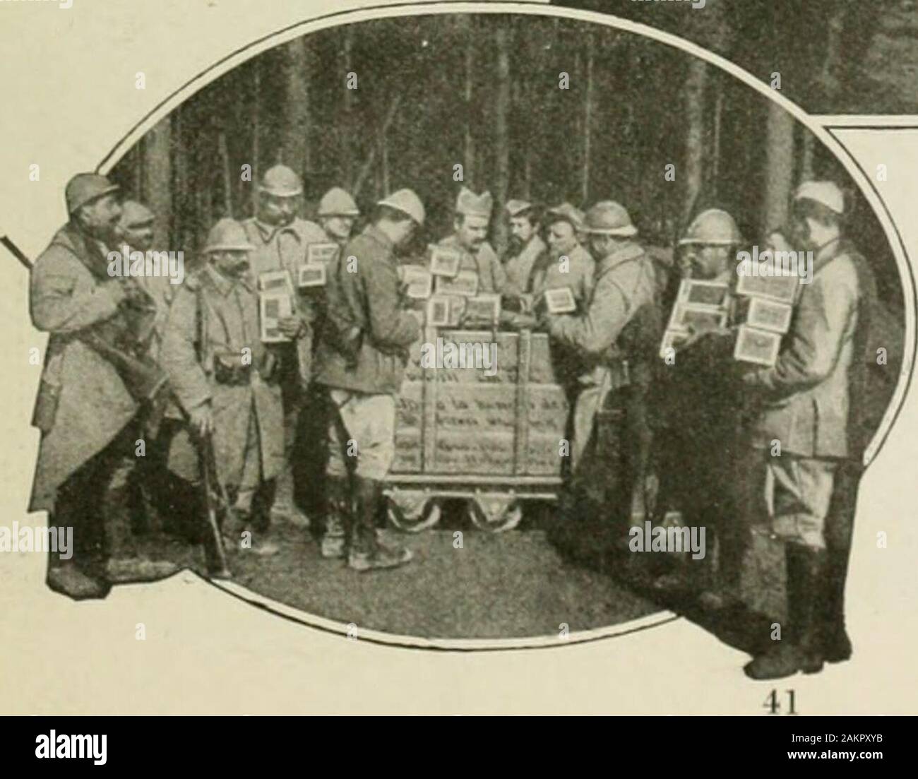 Two cigars at a time hi-res stock photography and images - Alamy