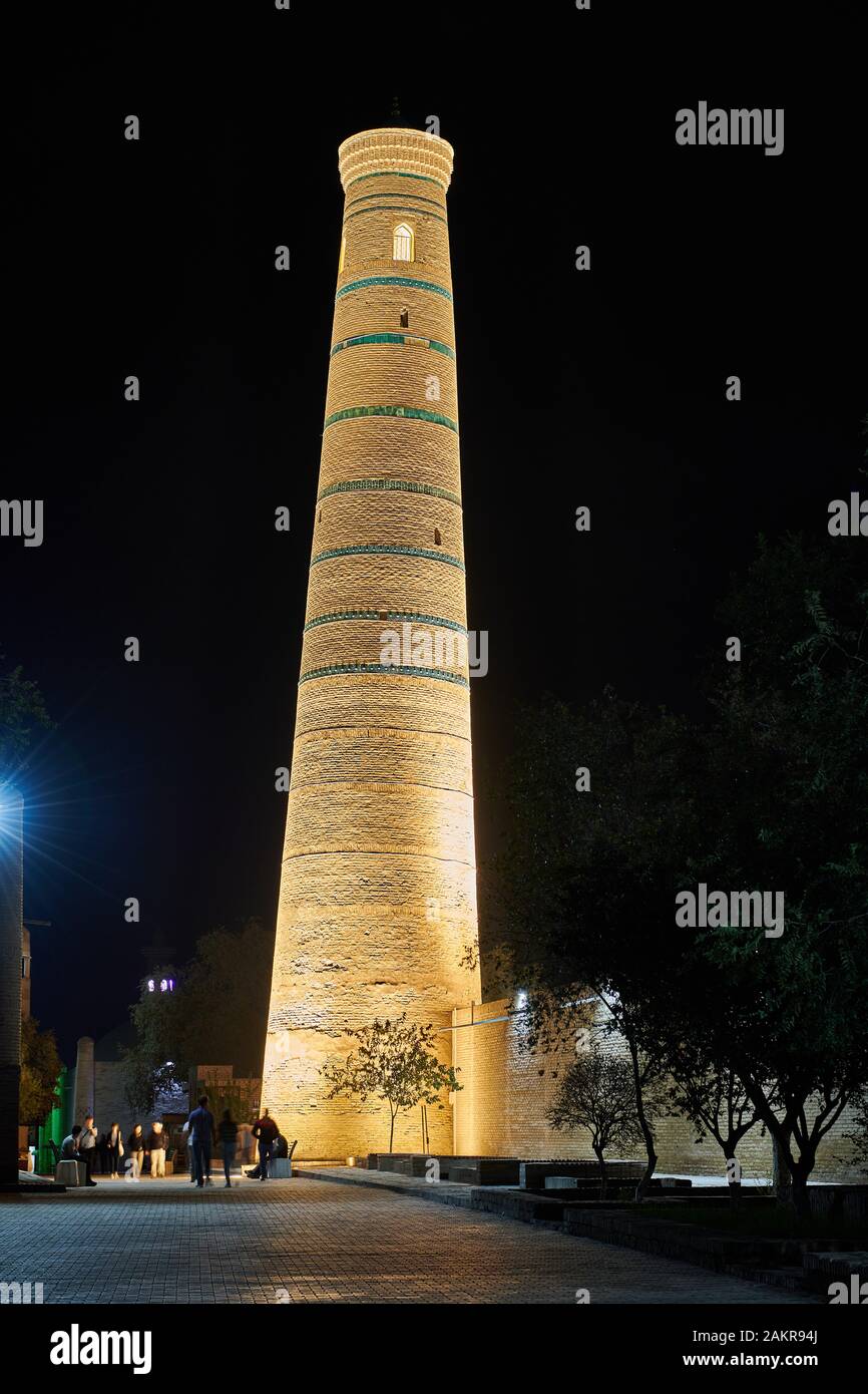 night shot of minaret of Djuma Mosque also known as Juma Masjidi Va ... night shot of minaret of Djuma Mosque also known as Juma Masjidi Va ...