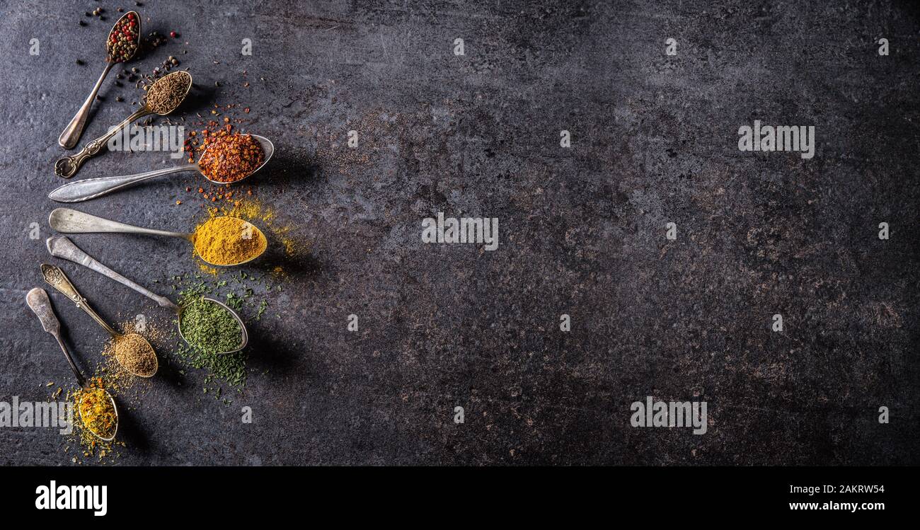 Herbs and spices background hi-res stock photography and images - Alamy