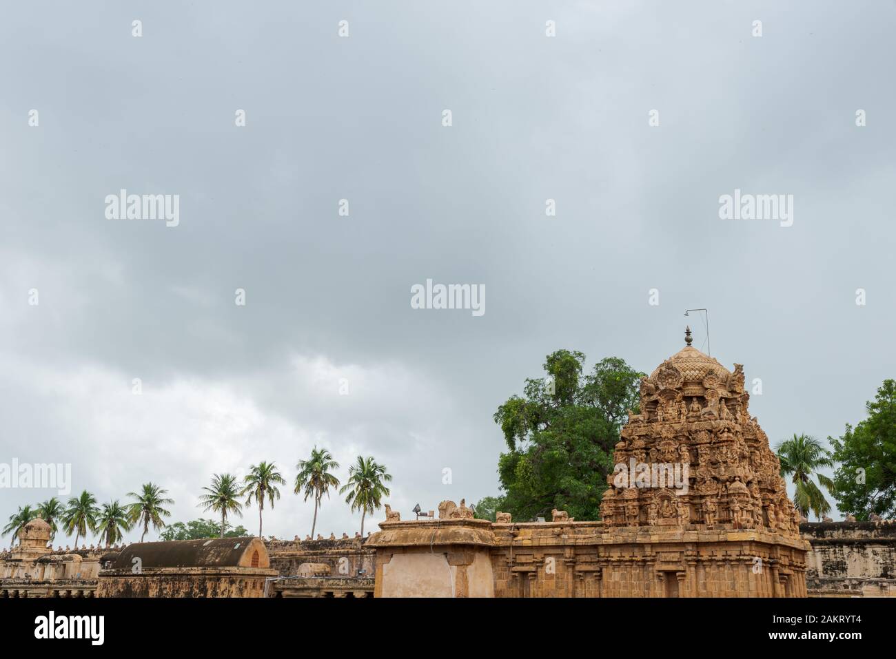Tanjore temple architecture hi-res stock photography and images - Alamy