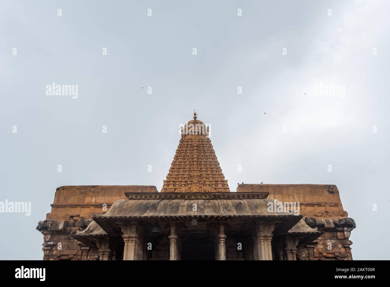 Tanjore temple architecture hi-res stock photography and images - Alamy