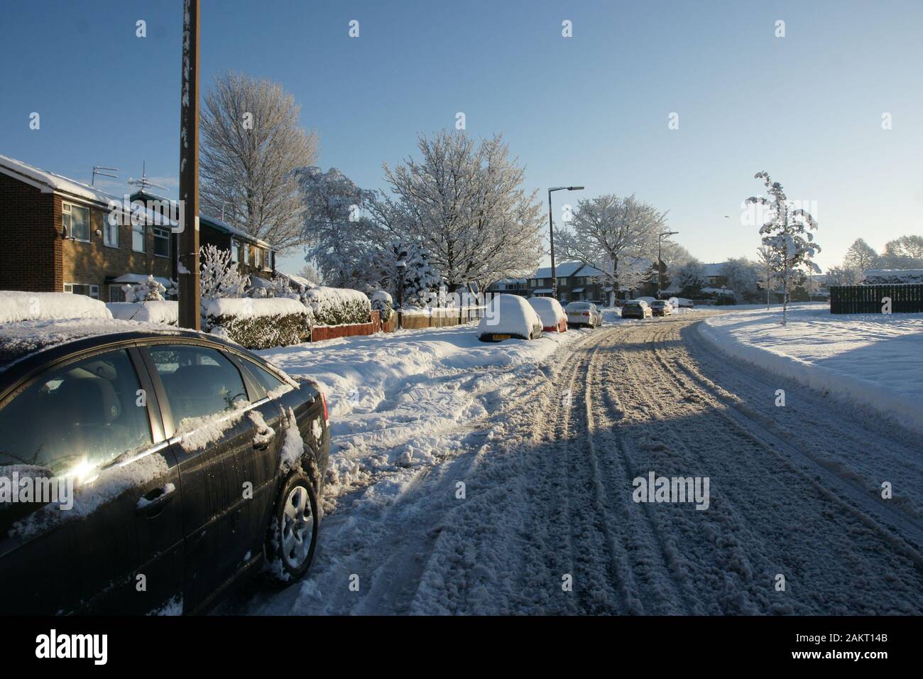 Weather and road surface hi-res stock photography and images - Alamy