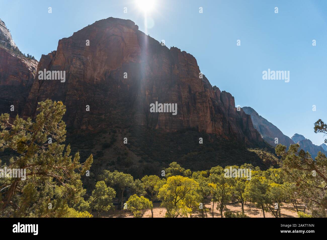 High plateaus, mazes of narrow, deep sandstone canyons and impressive ...