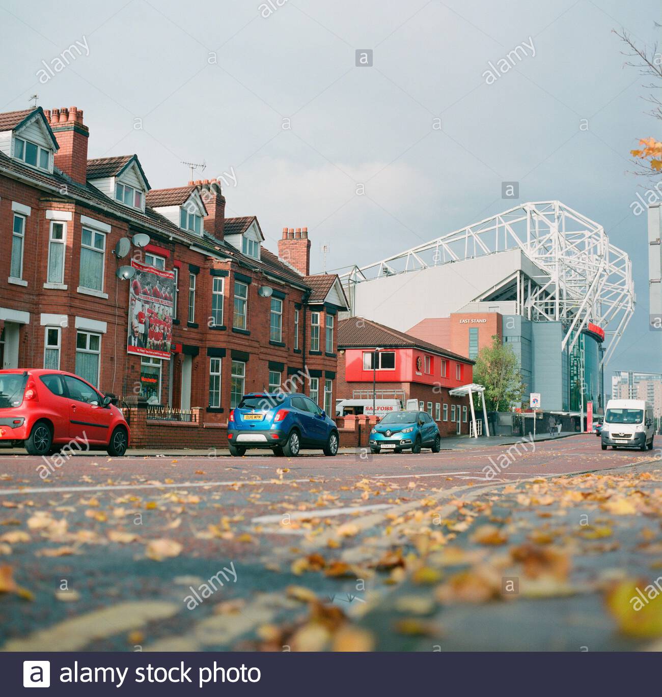 Old Trafford Fans Manchester United High Resolution Stock Photography ...