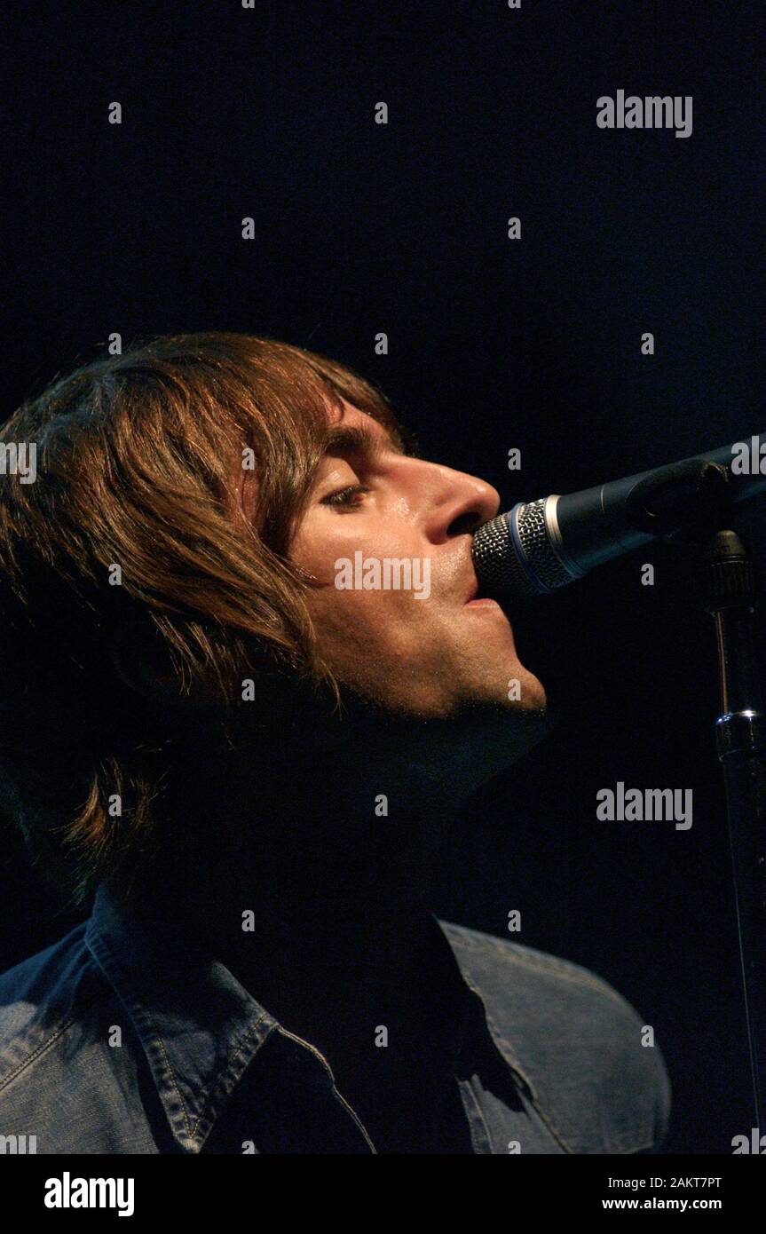 Oasis lead singer liam gallagher hi-res stock photography and images ...