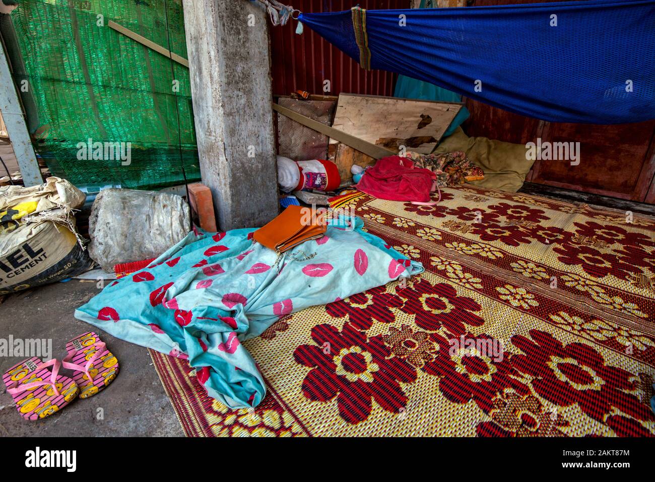 Poor living conditions bedroom hi-res stock photography and images - Alamy
