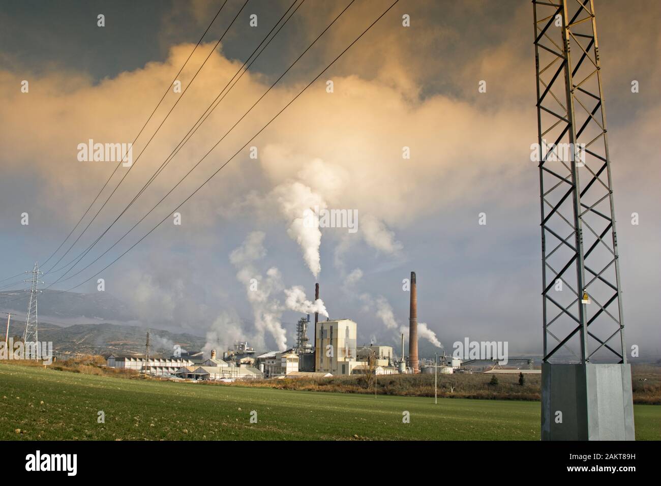 Air pollution in an industrial plant Stock Photo - Alamy