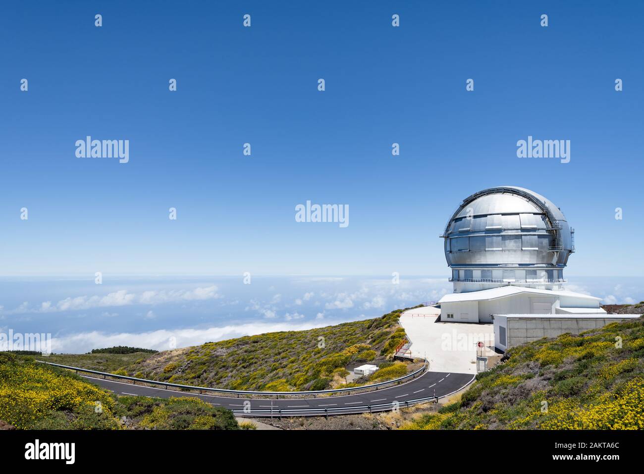 The impressive Gran Telescopio Canarias at the Roque de los Muchachos ...