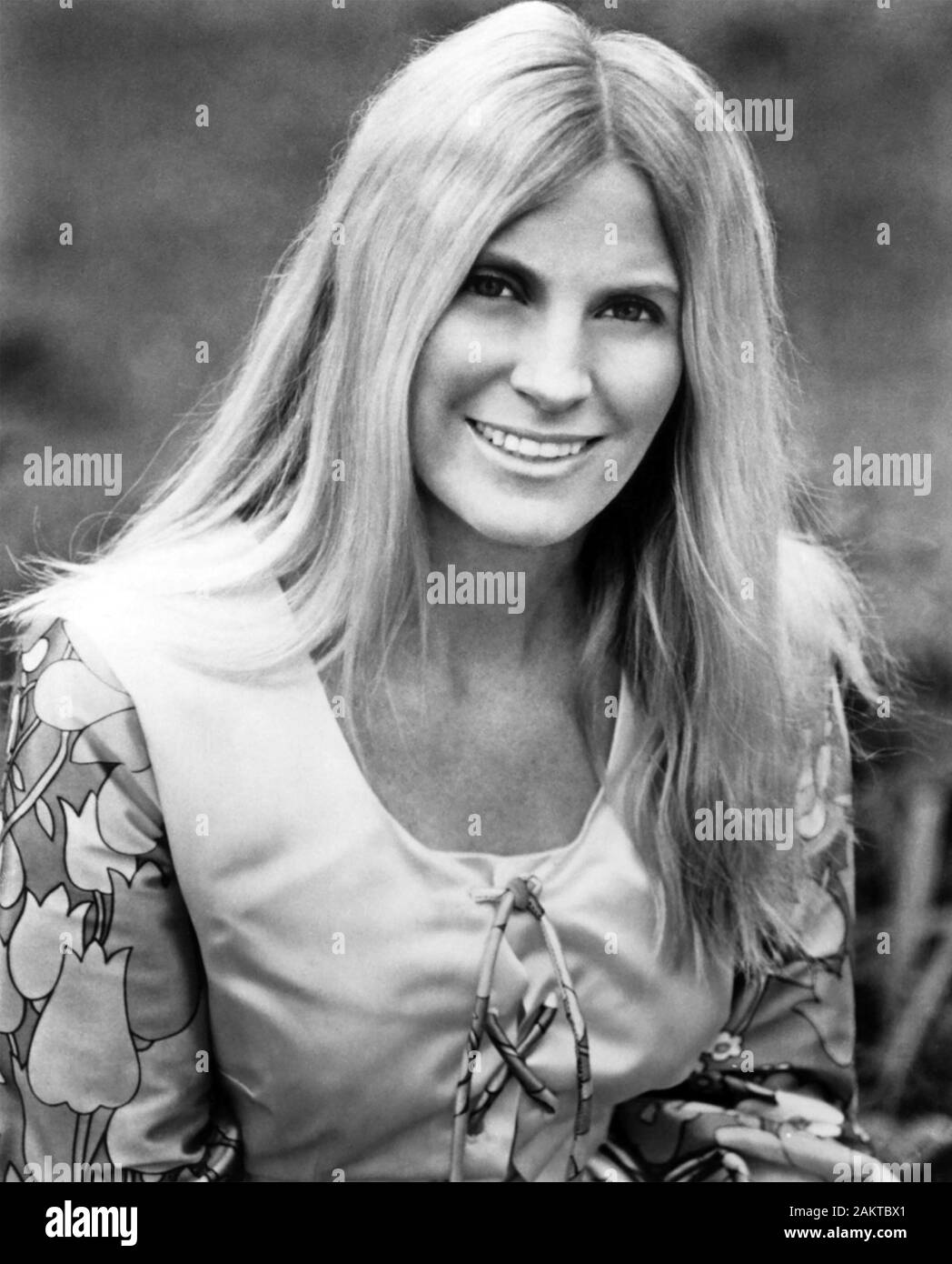 SKEETER DAVIS (1931-2004) Promotional photo of American Country singer ...