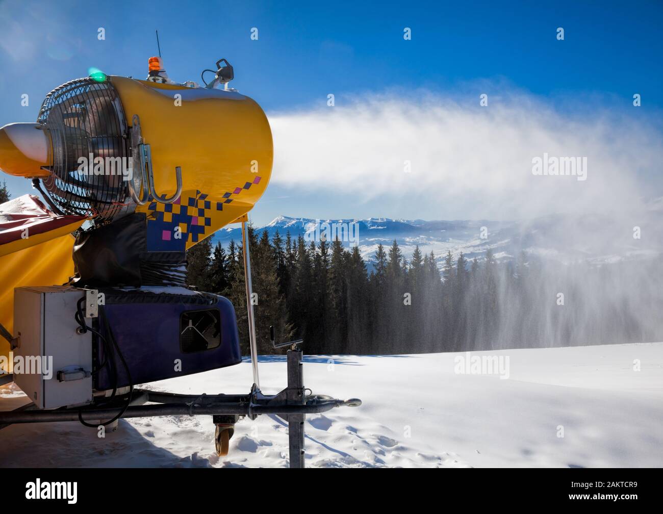 Snow blower ski hi-res stock photography and images - Alamy