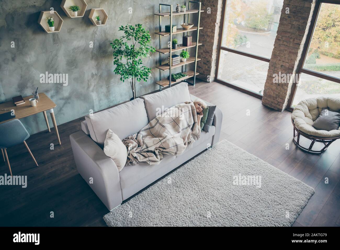 Top above high angle view of her she nice gray-haired middle aged ...