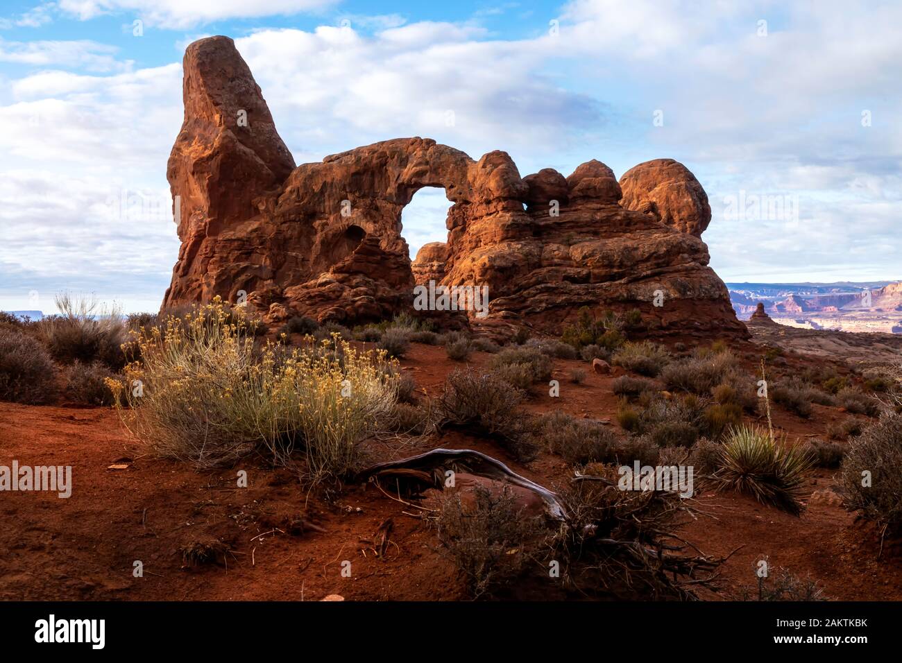 Turret arch in arches national park hi-res stock photography and images ...