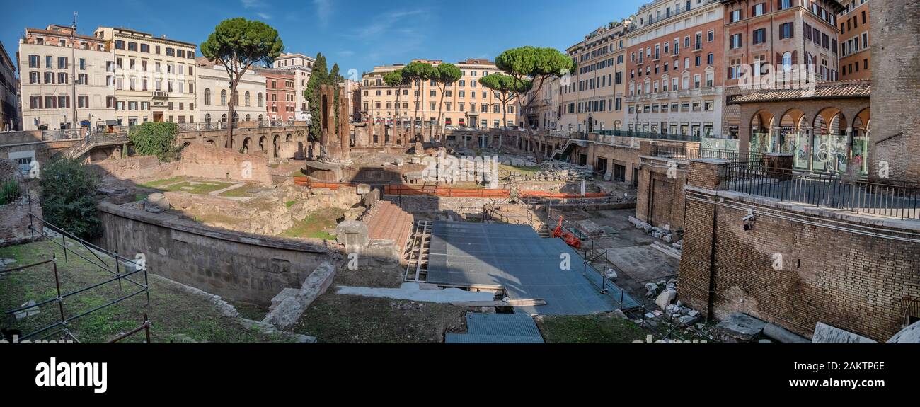 Torre piazza hi-res stock photography and images - Alamy