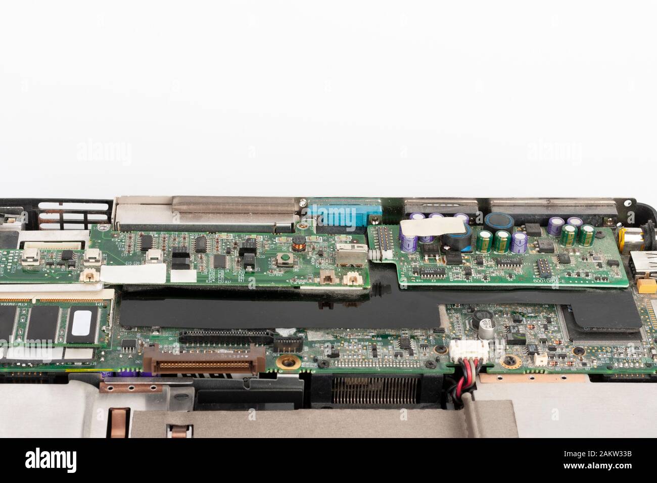 Old laptop repairing hi-res stock photography and images - Alamy