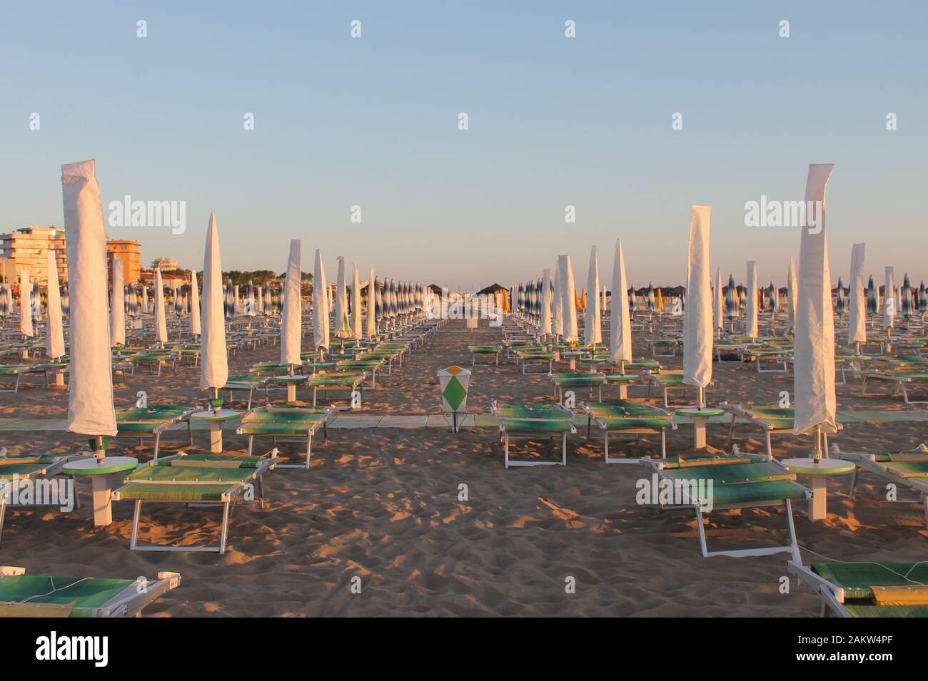 Rimini beach hi-res stock photography and images - Alamy