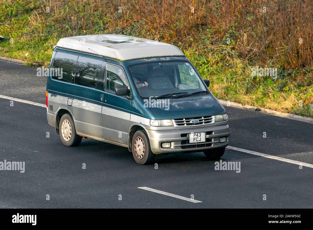 Ford minibus hi-res stock photography and images - Alamy
