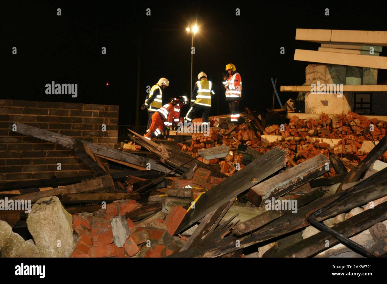 Urban fire disaster hi-res stock photography and images - Alamy