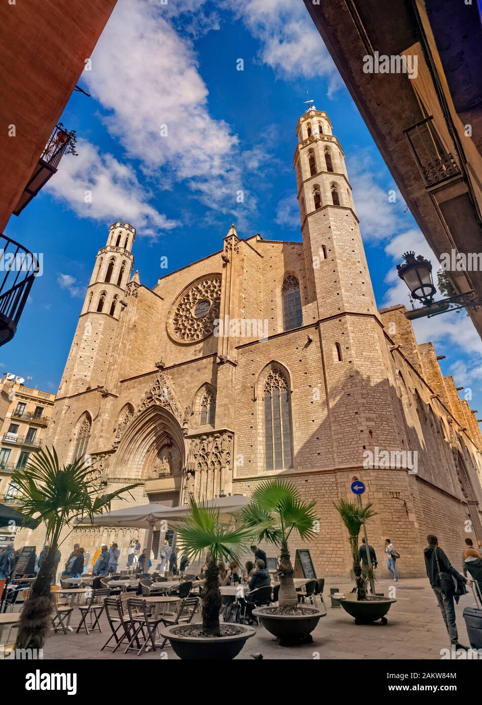 Basilica de santa maria del mar hi-res stock photography and images - Alamy