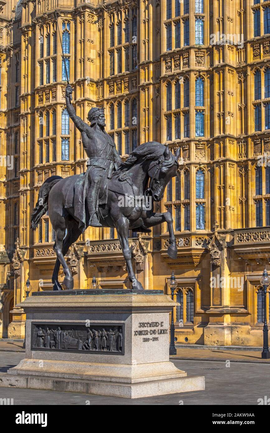 LONDON, UK - 24MAR2019: The statue of King Richard I in the Old Palace ...