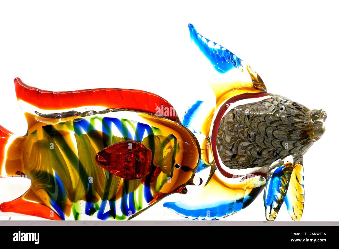 typisch maltesische Glaskunst - tropische Fische aus Glas, Malta Stock ...
