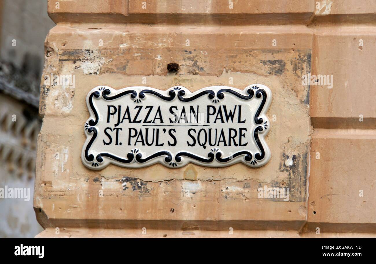 historische Altstadt Mdina - Strassenschild am St. Paul Platz, Malta ...