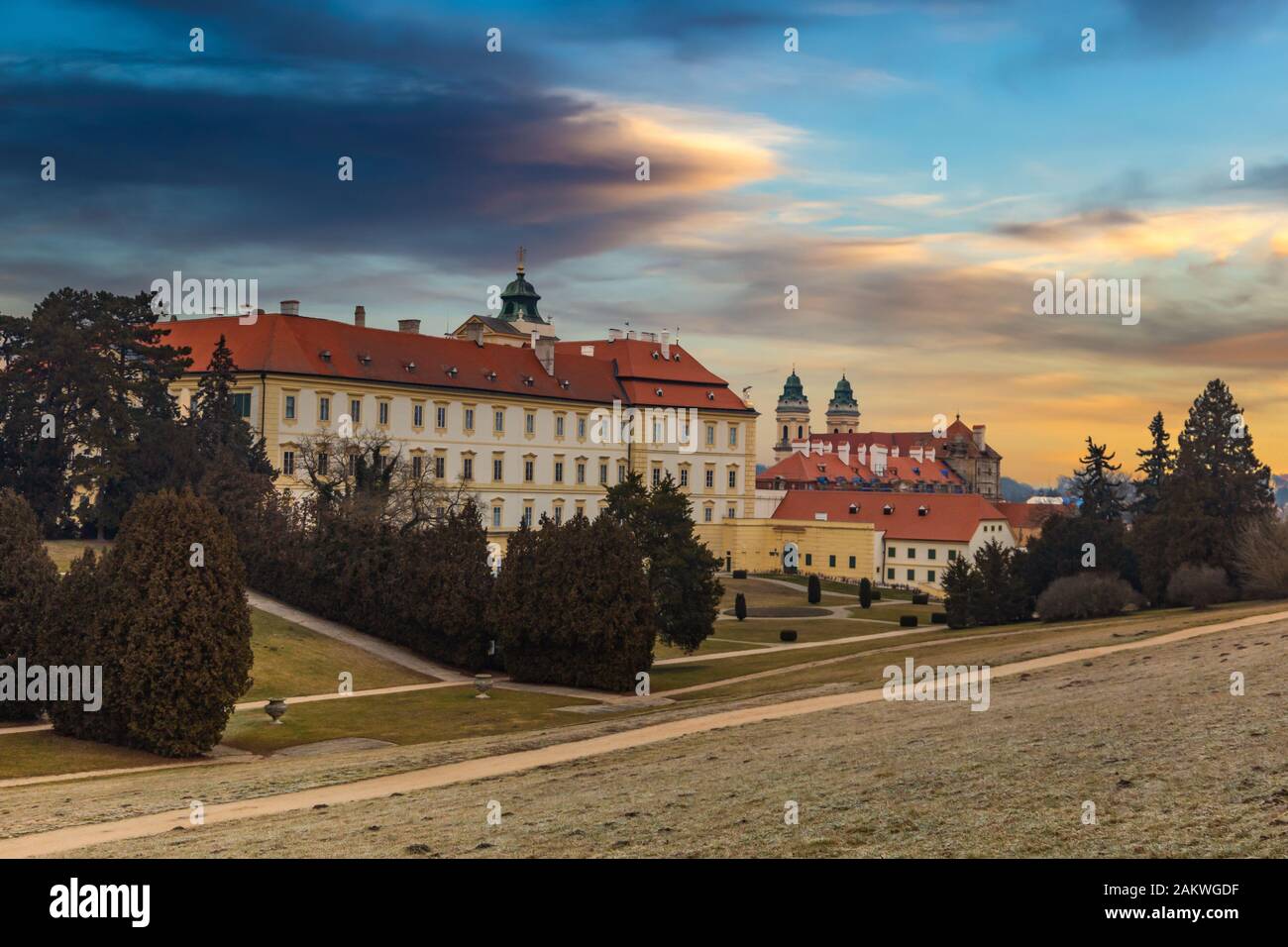 Beautiful castle in Valtice with wonderful sunset sky, South Moravia ...