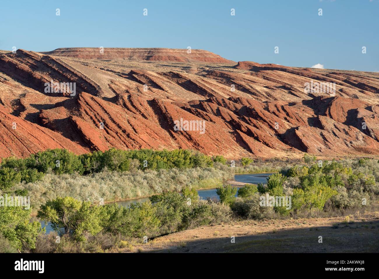 The ridge anticline hi-res stock photography and images - Alamy