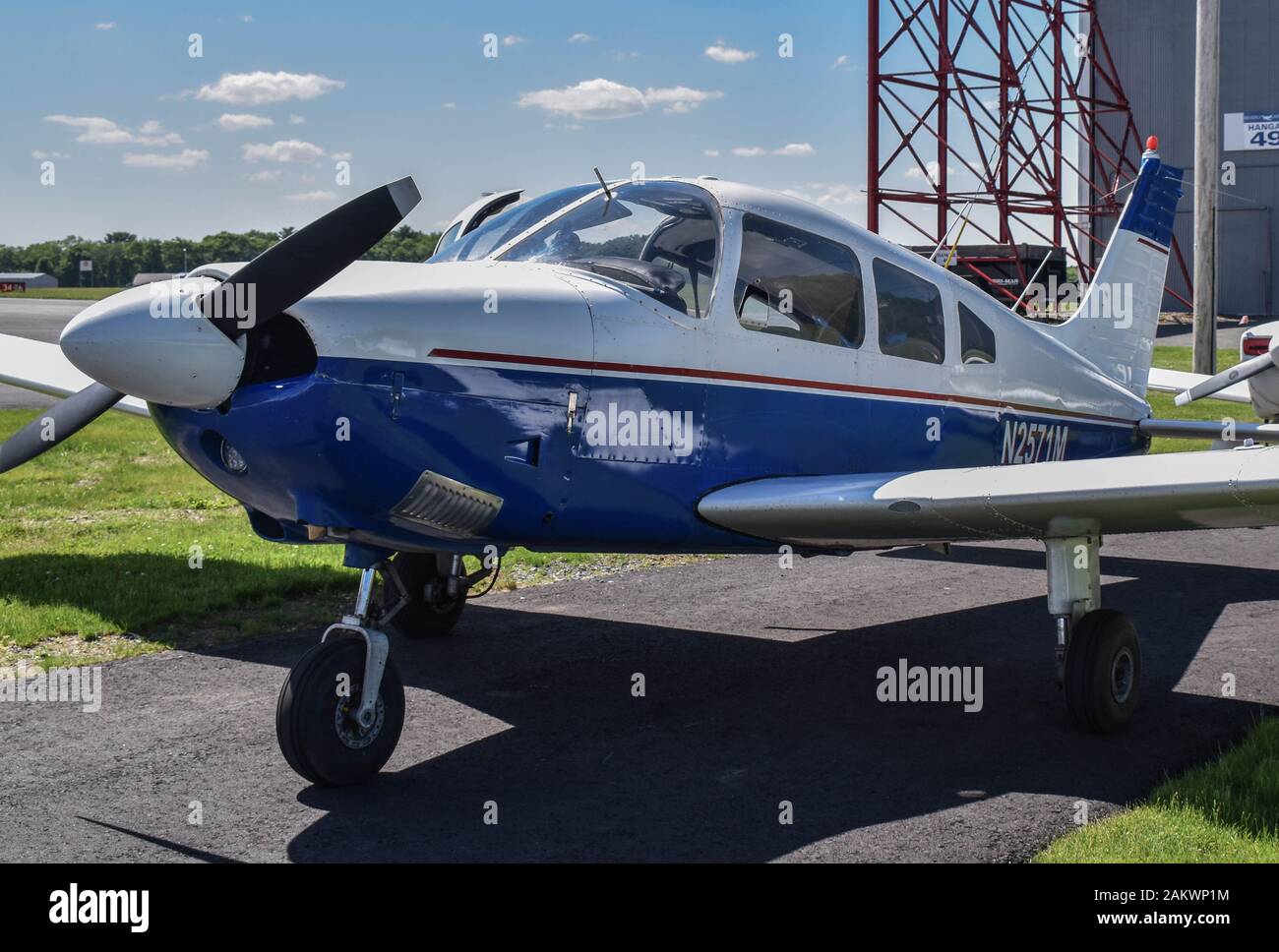 Single engine aircraft hi-res stock photography and images - Alamy