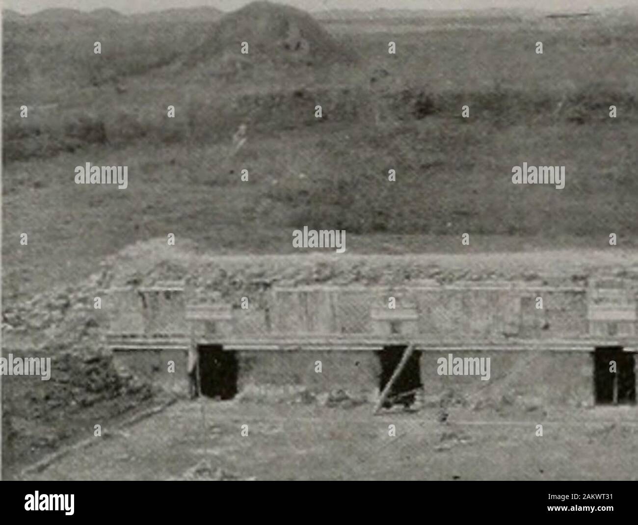 Four sides pyramid hi-res stock photography and images - Alamy