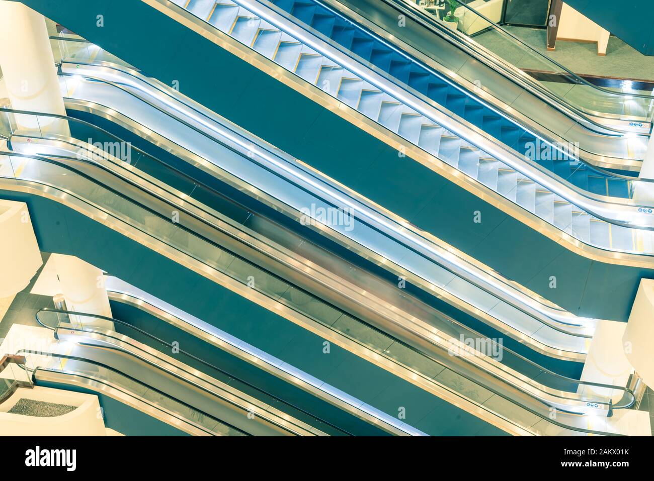 Multiple escalators hi-res stock photography and images - Alamy