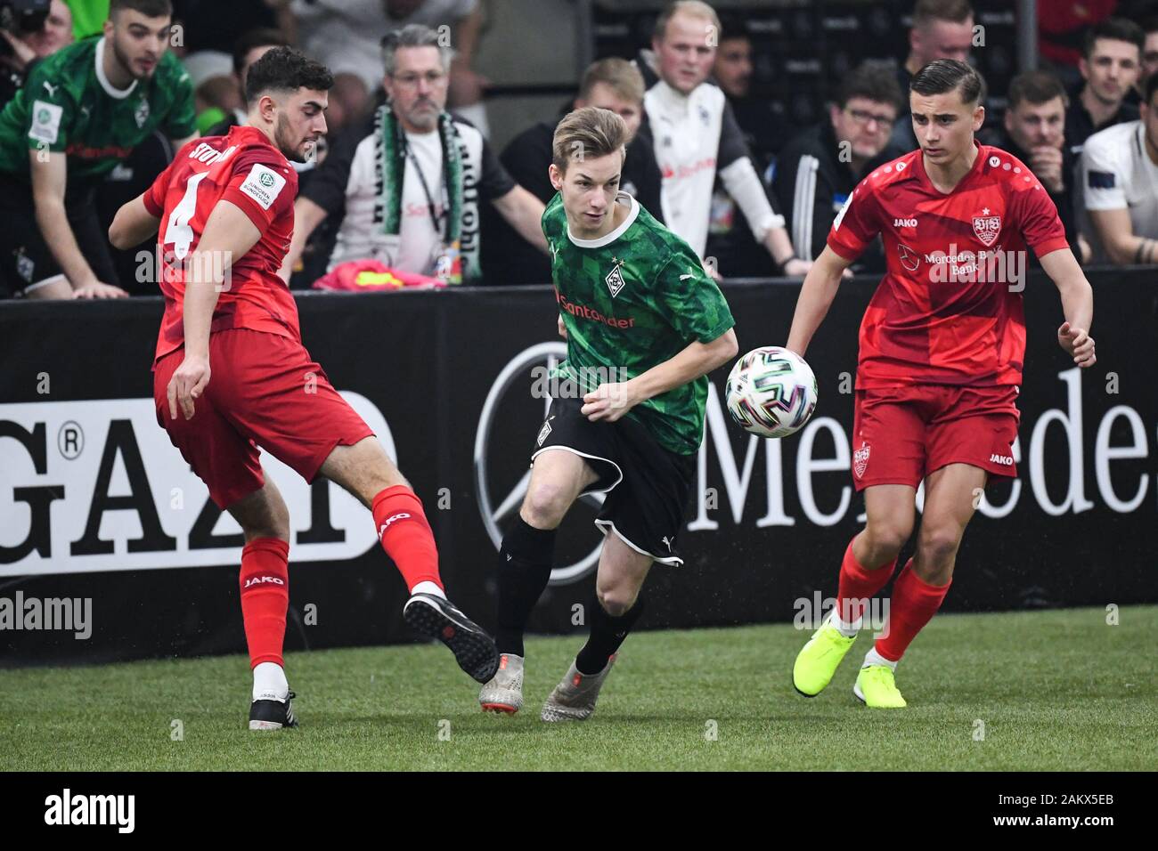 Davino knappe hi-res stock photography and images - Alamy