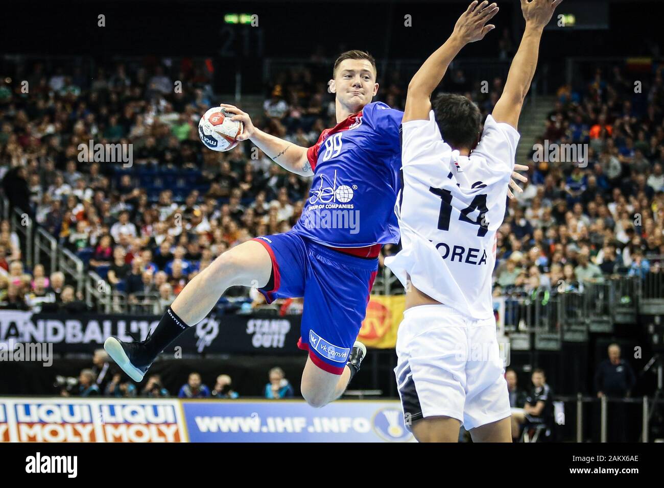 Hand ball handball hi-res stock photography and images - Alamy