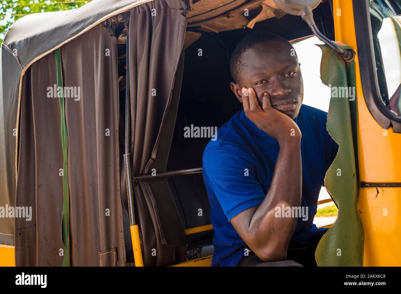 A rickshaw driver looking for hi-res stock photography and images - Alamy