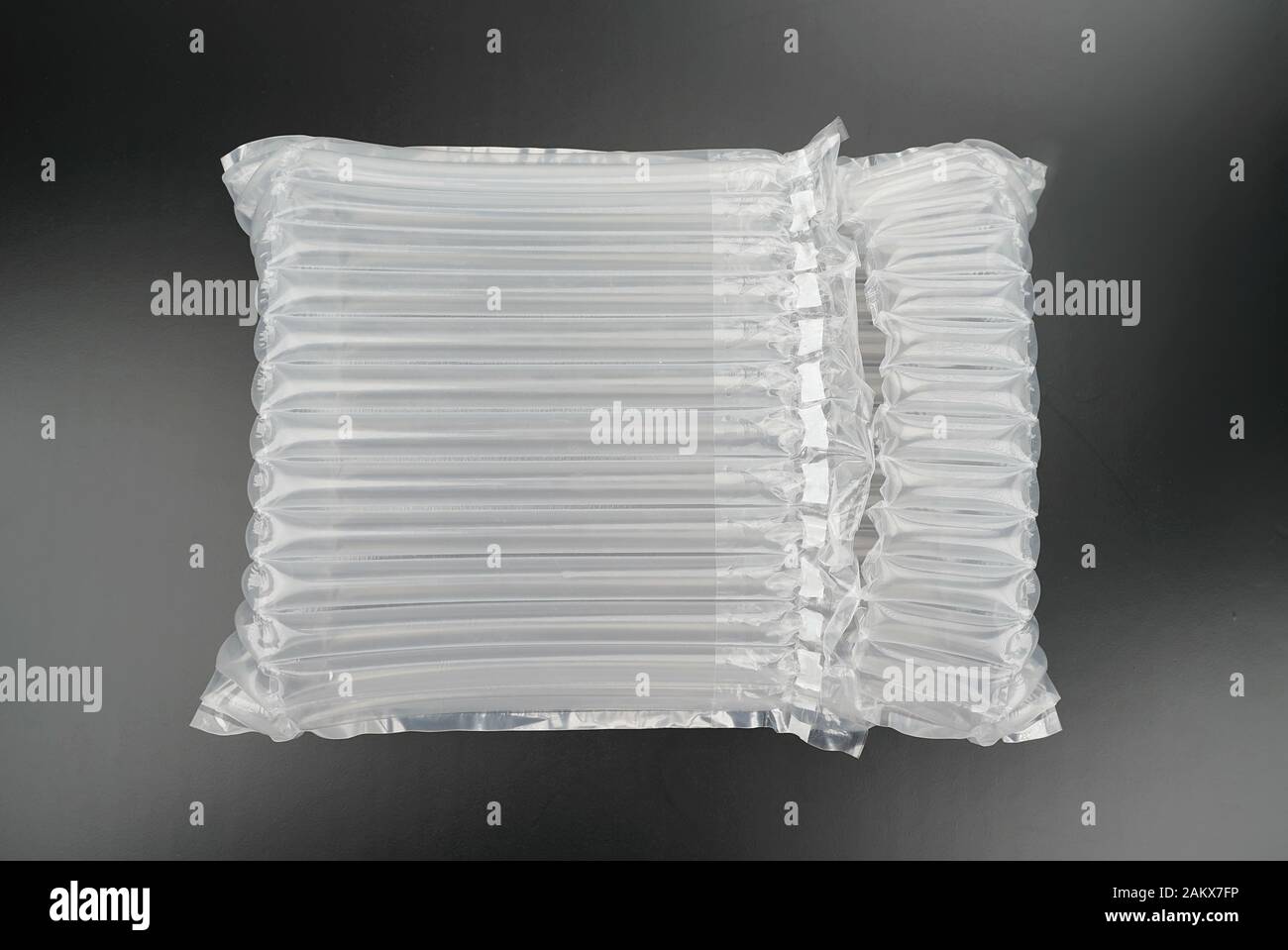 Packaging for safe delivery of goods hi-res stock photography and ...