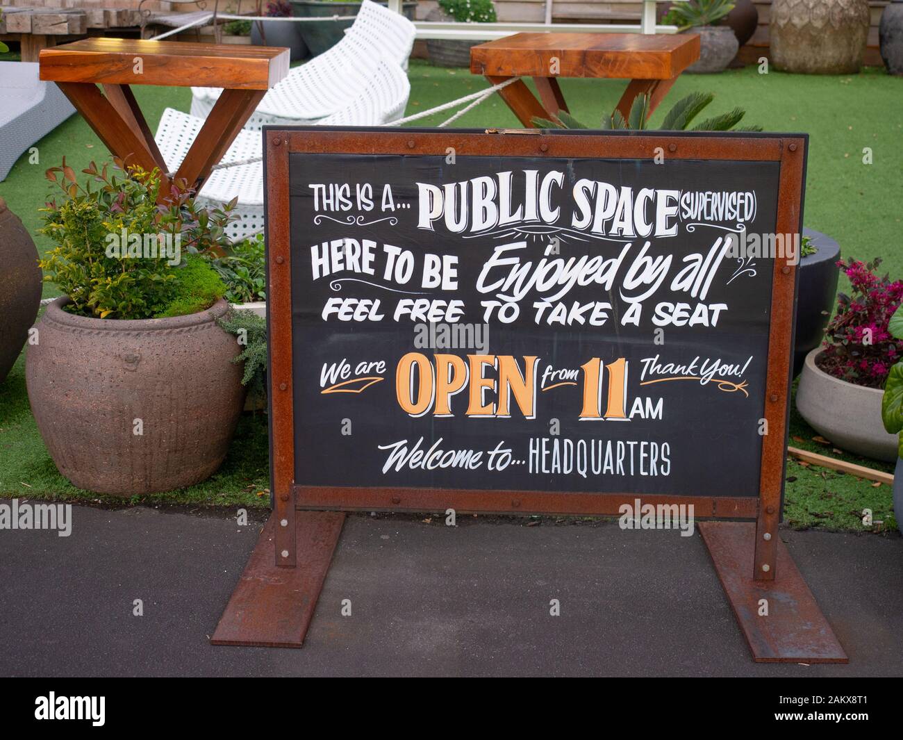 A public space hi-res stock photography and images - Alamy