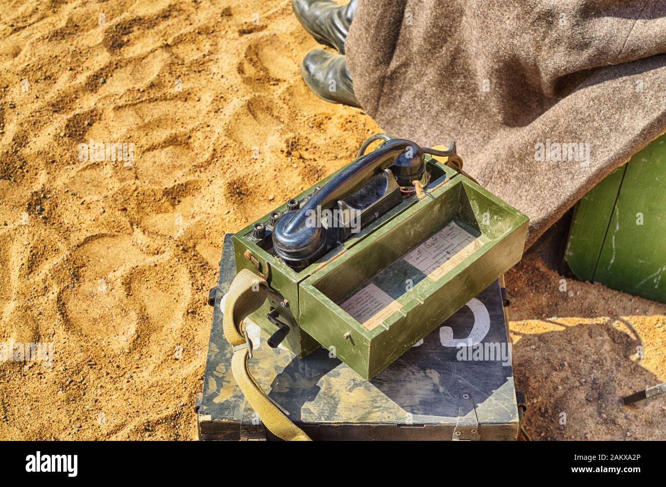 Soviet communication soldier hi-res stock photography and images - Alamy