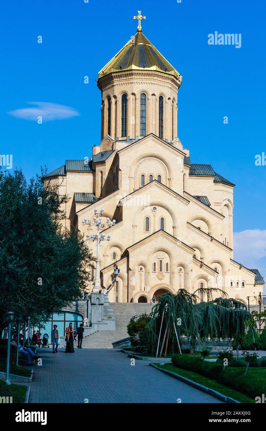 Tbilisi Sameda Cathedral (Holy Trinity) biggest Orthodox Cathedral ...