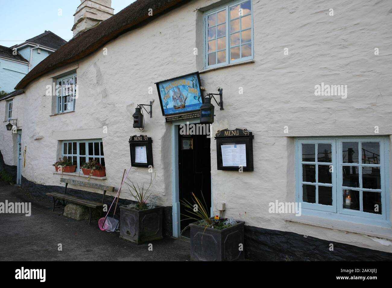 Pandora inn hi-res stock photography and images - Alamy