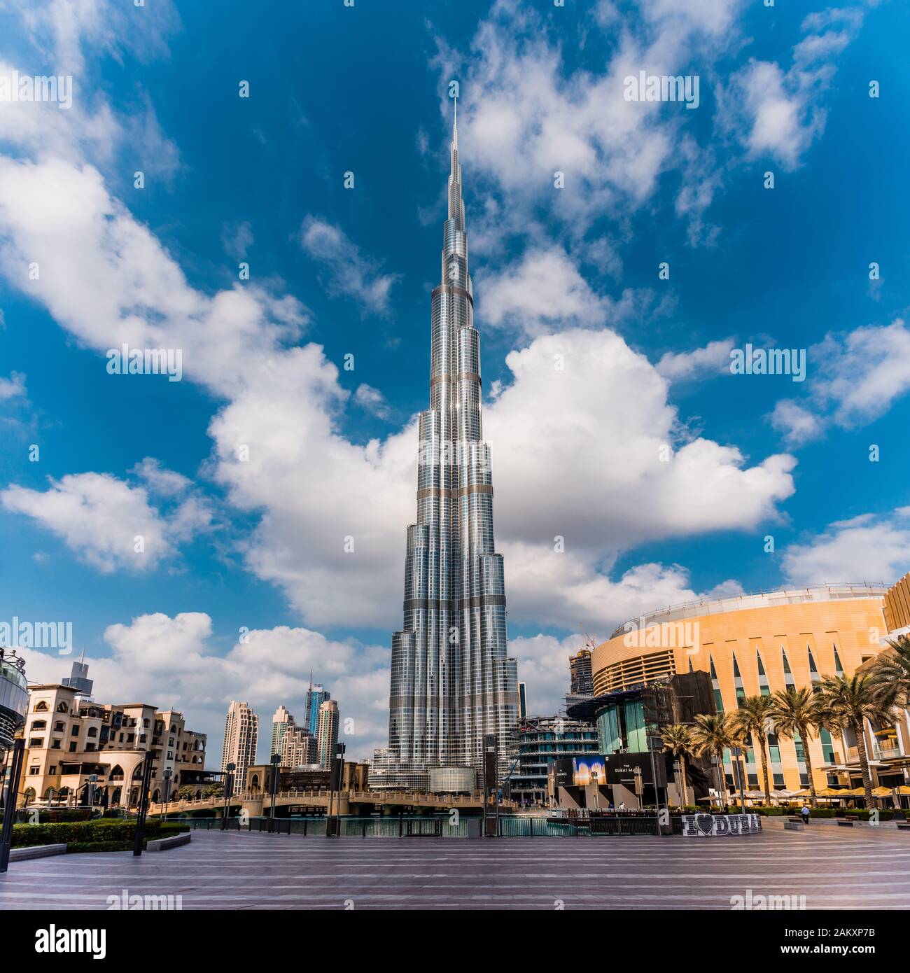 Burj khalifa sightseeing hi-res stock photography and images - Alamy