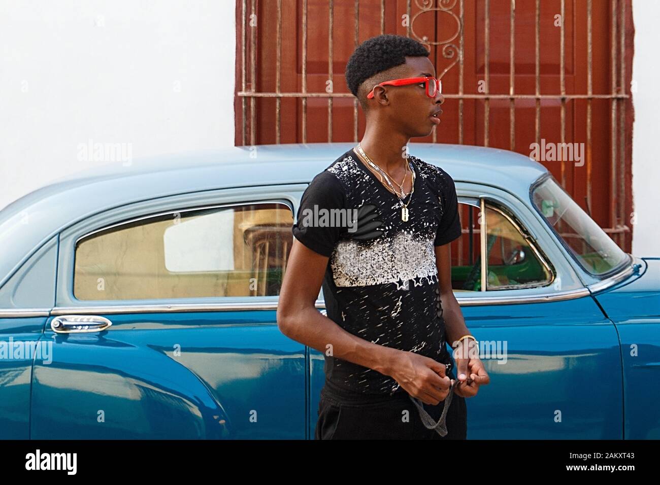 Cuban dancer street hi-res stock photography and images - Alamy