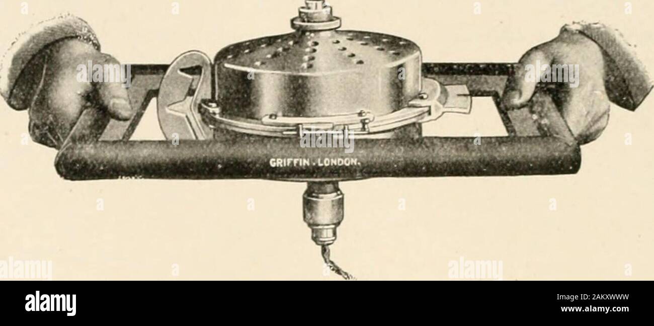 Rotational motion arrow hi-res stock photography and images - Alamy