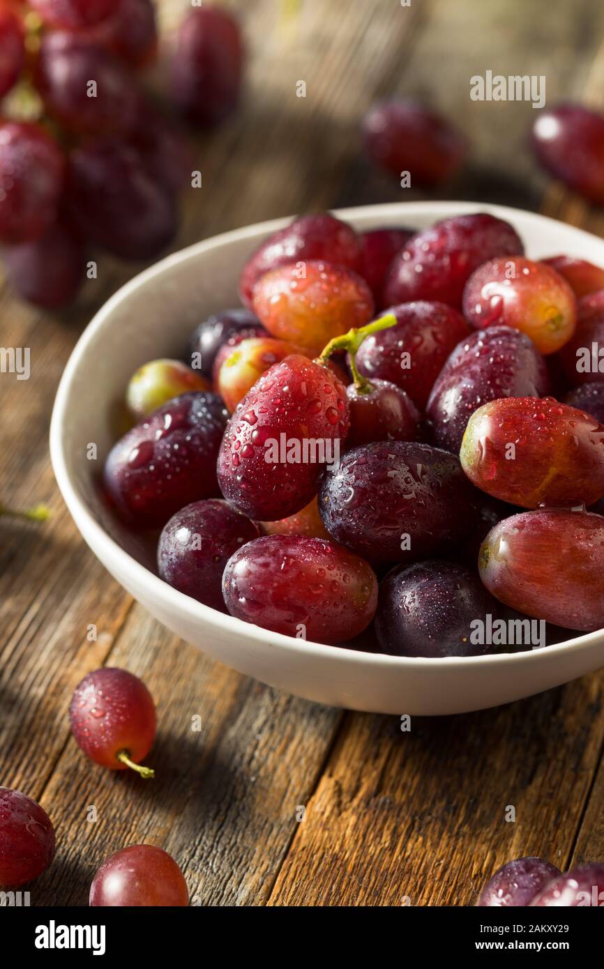 Red purple fruit hi-res stock photography and images - Alamy