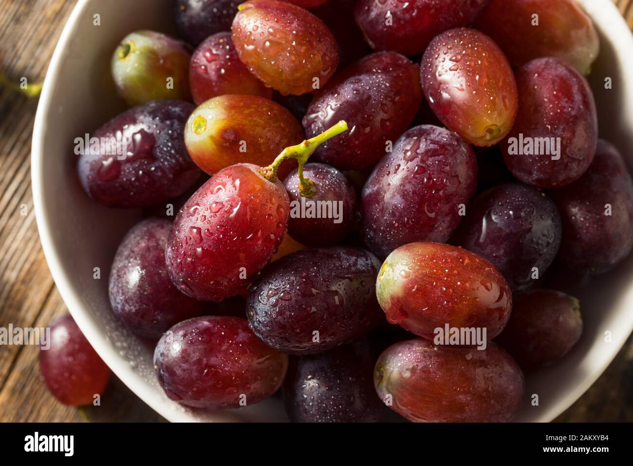 Red purple fruit hi-res stock photography and images - Alamy